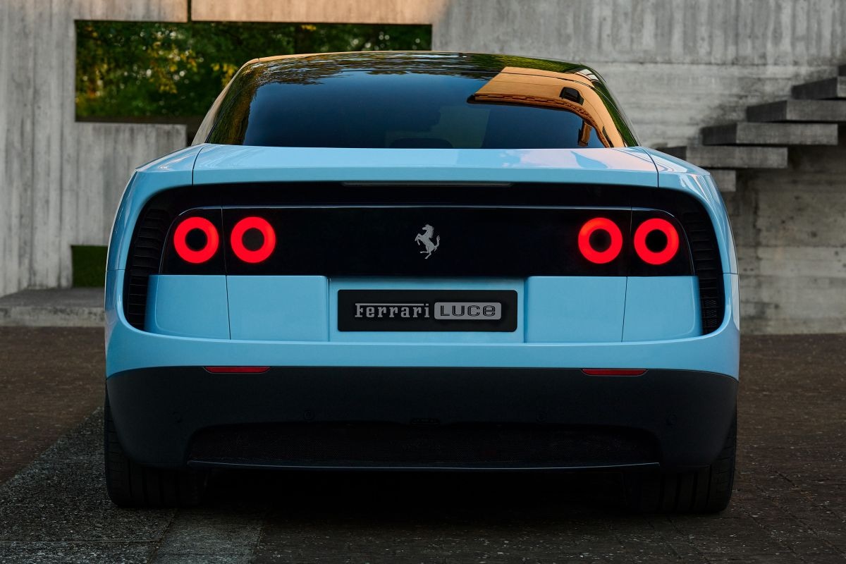 Prominent Italië steigert van woede bij de nieuwe elektrische Ferrari ...