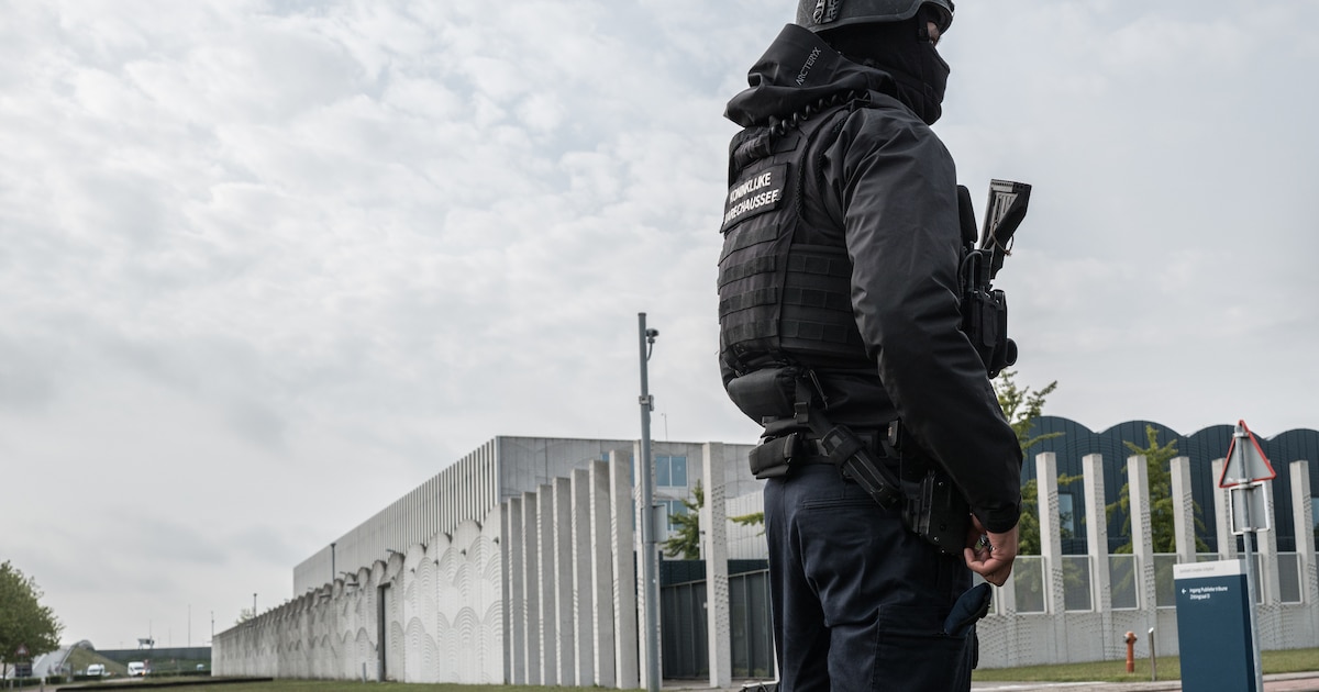 Justitie eist vier keer levenslang tegen moordbende van Ridouan Taghi ...