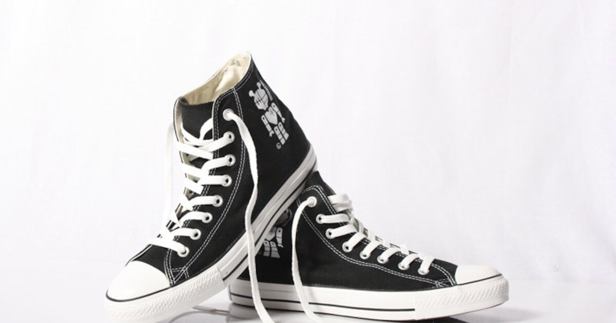 Lowlands gympen van Converse | Show | AD.nl