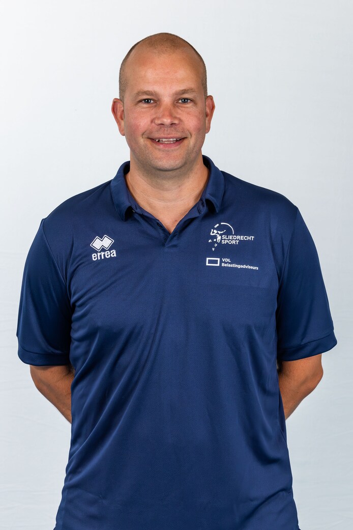 Nieuw trainerstrio bij Sliedrecht Sport: Frank Vlot schuift door ...