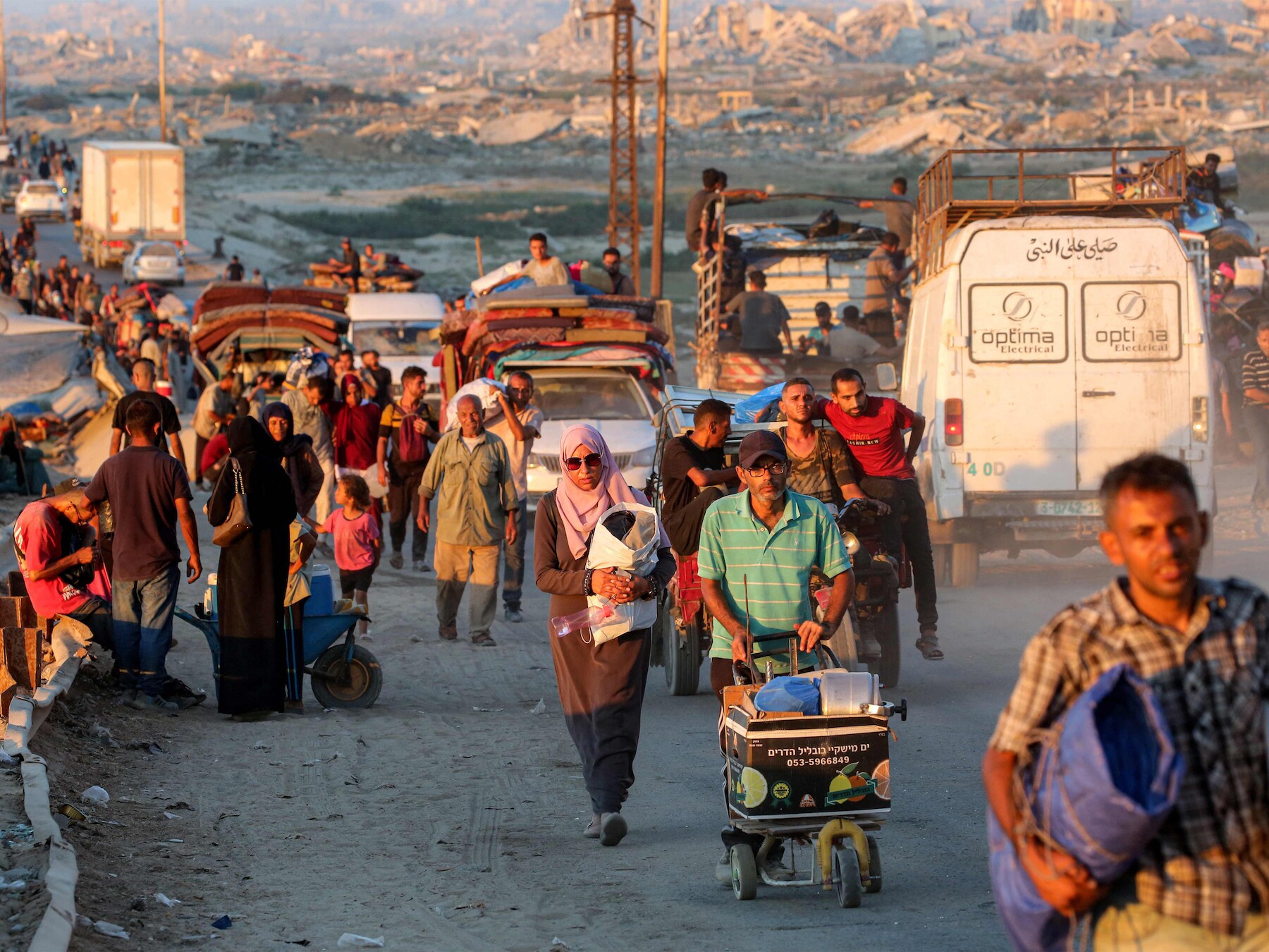 Conservatieve nieuwe president Polen wordt de baas van het leger en dat ...