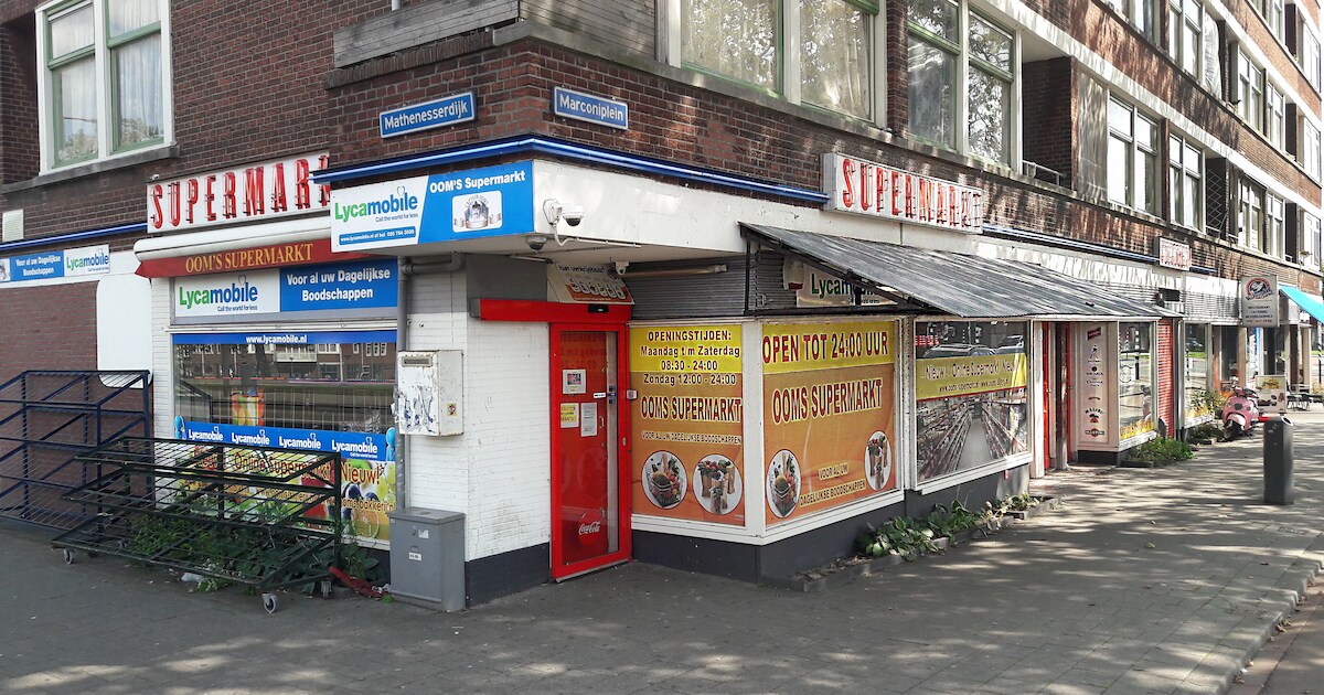 Ondernemer Marconiplein krijgt celstraf om wapenbezit | Rotterdam | AD.nl