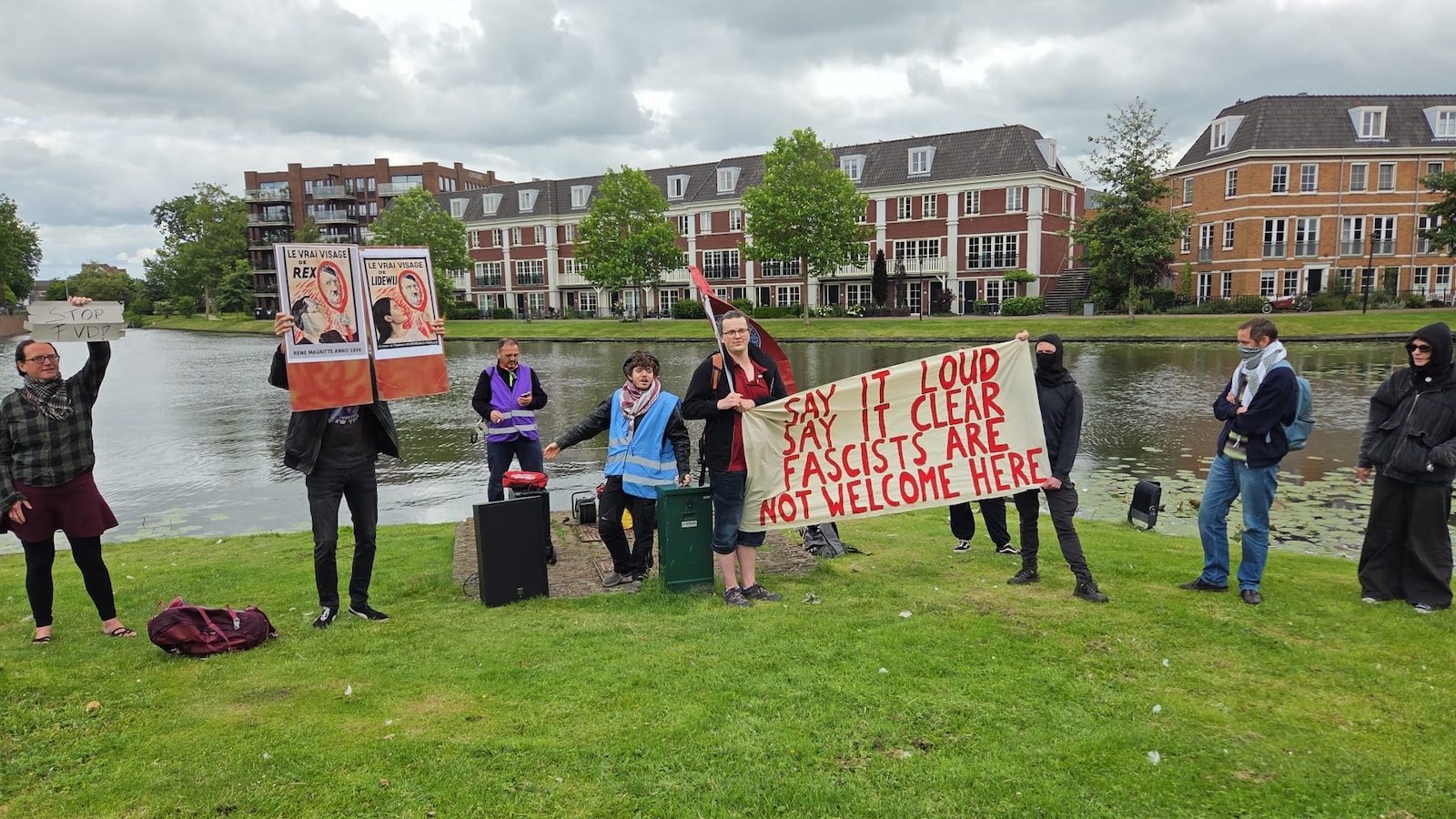 Twee demonstraties bij congres van FvD in Woerden: ‘Hebben heel rare ...