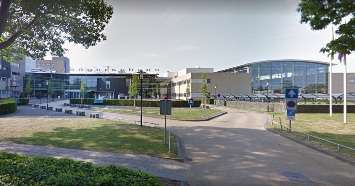 Tjongerschans blijft open na besmetting chirurg: vijf medewerkers met ...