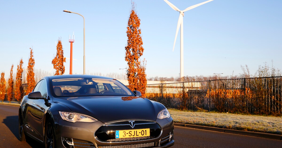 Tesla-taks stuwt verkoop dure elektrische auto’s | Auto | AD.nl