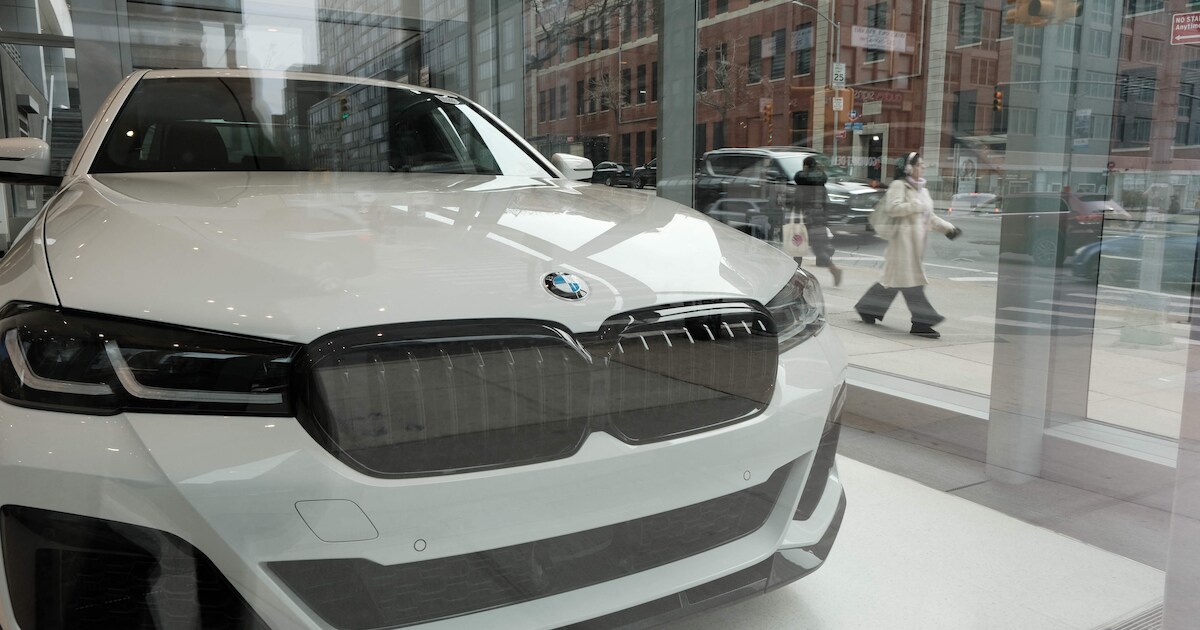 Autofabriek VDL Nedcar uit Born wil voor meerdere bedrijven auto's gaan ...