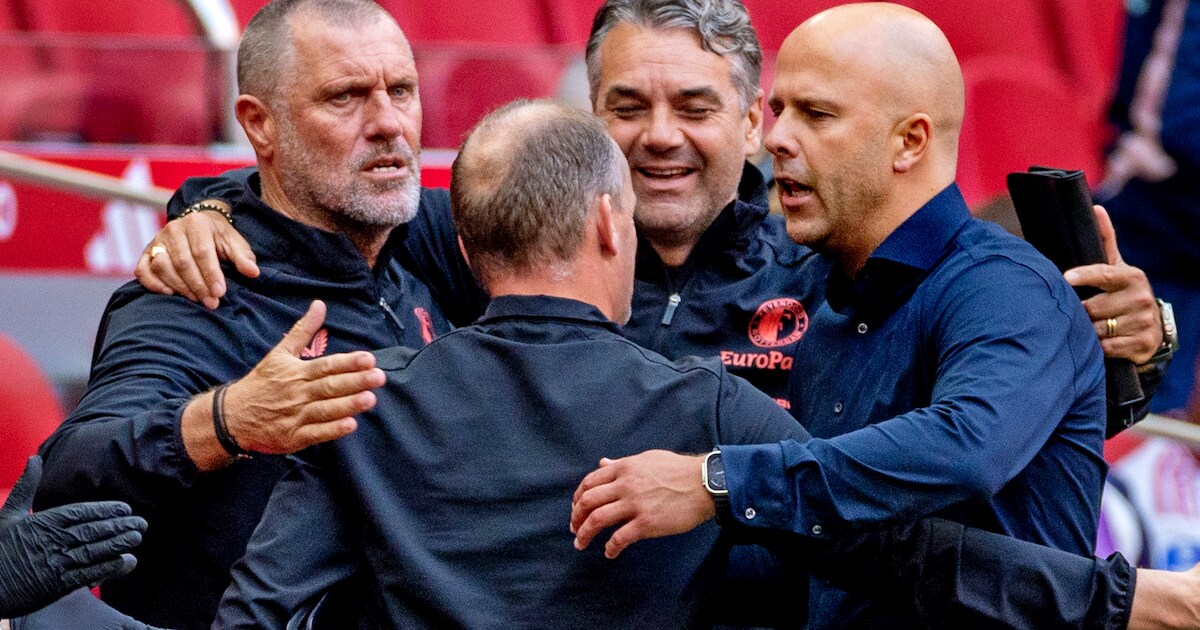 Feyenoord laat weinig heel van dolend Ajax: ‘Dit zijn dus twee ...