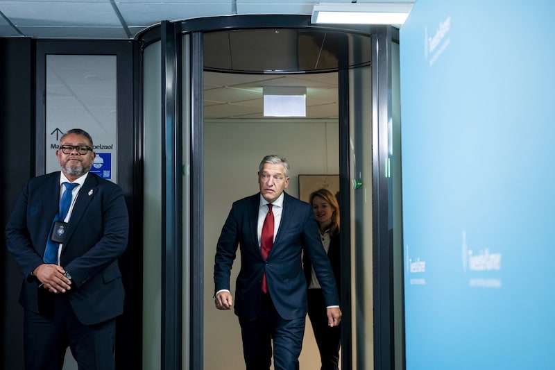 Informateur Letschert kijkt terug op ‘goede week’, Jetten wil na ...