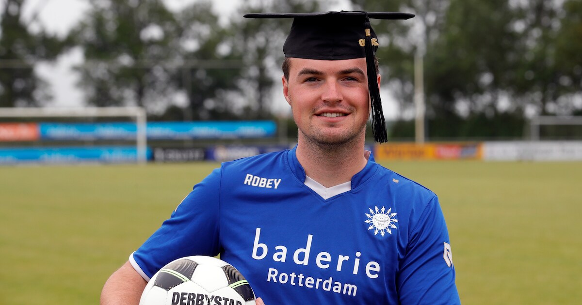 Turbulent jaar verknalde zijn profdroom in Amerika, nu is Simon spits ...