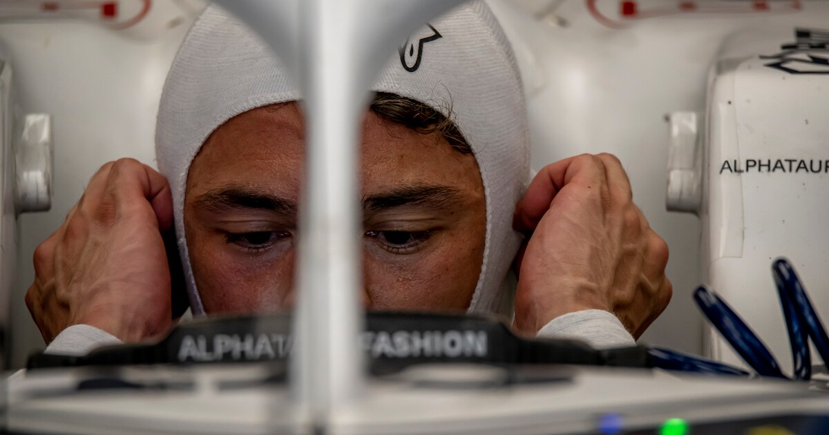 AlphaTauri onthult Formule 1-bolide van Nyck de Vries, met nieuwe rode tinten | Formule 1 | AD.nl