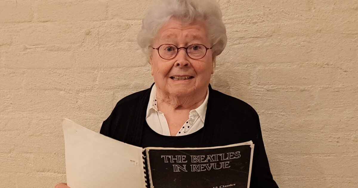 Andrea (90) zingt sterren van de hemel met concert: ‘Beatles en ...