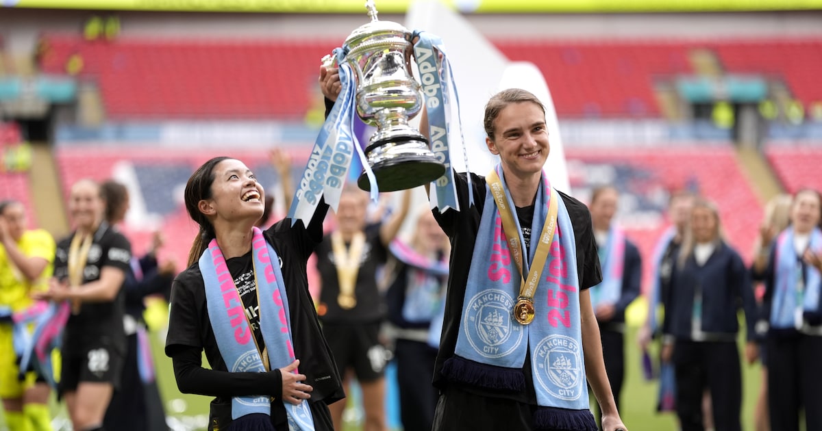 Vivianne Miedema scoort in finale op Wembley en verovert FA Cup met ...
