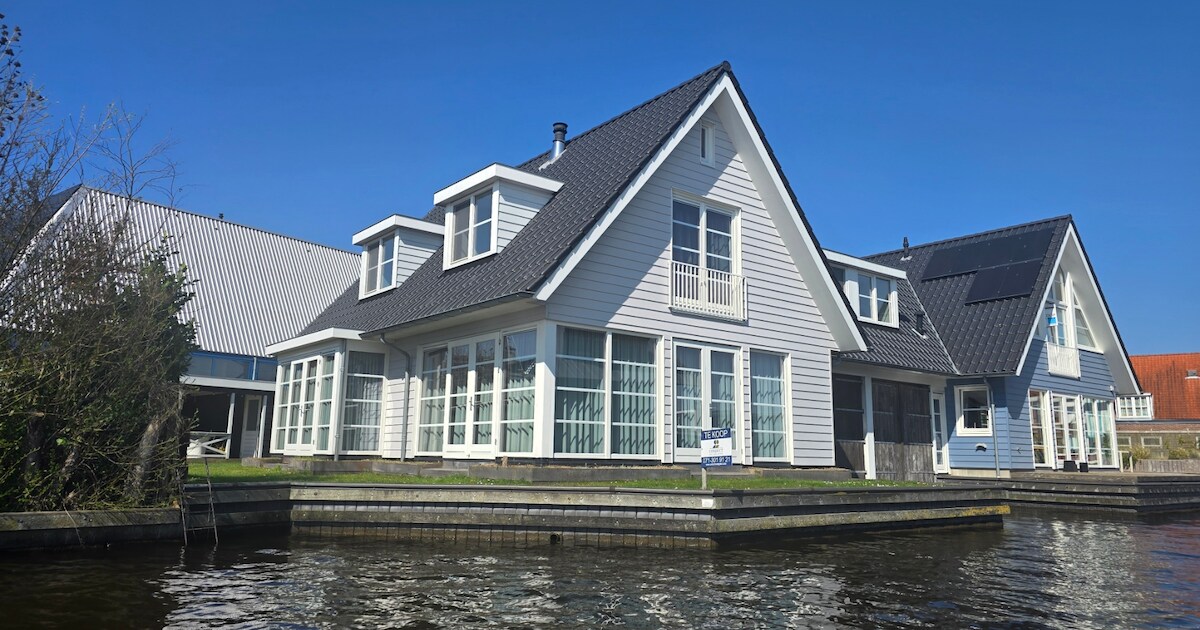 Vanuit dit huis stap je zo in de boot en heb je het gevoel naar jouw ...