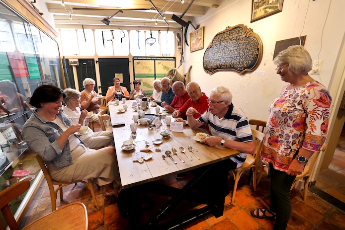 In Sommelsdijk lusten ze er (weer) pap van: aan tafel voor gruttenbrij ...