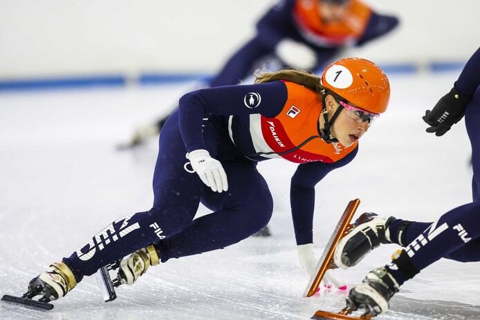 Suzanne Schulting en relayploeg winnen shorttrack-jaarprijzen van KNSB ...
