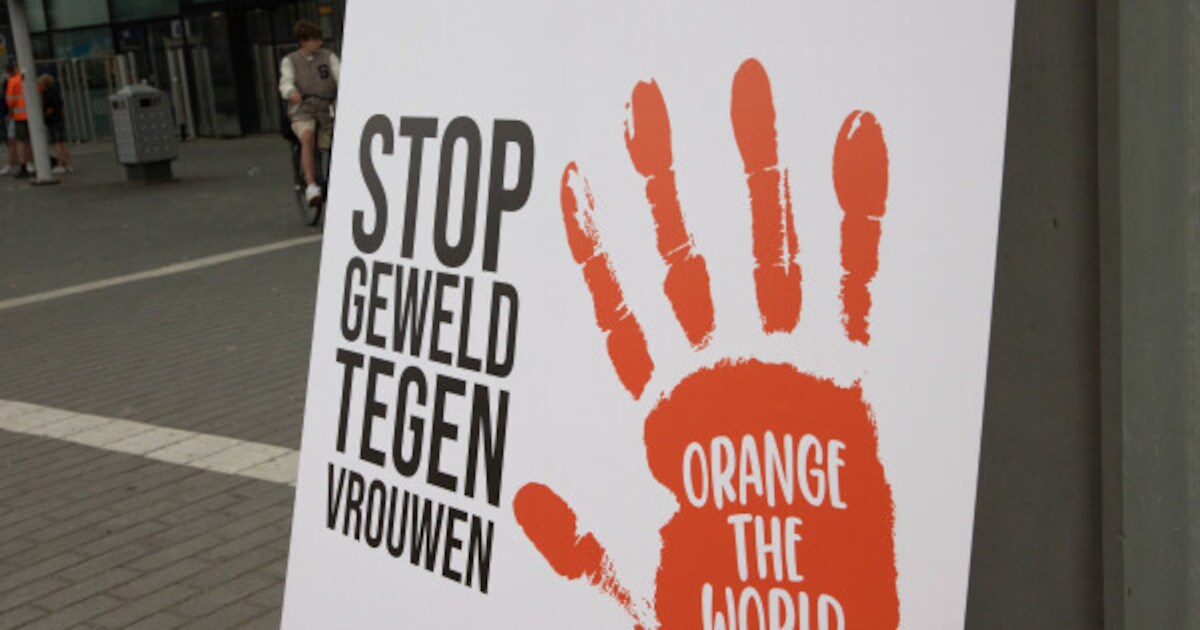 Kampen kleurt oranje tijdens campagne tegen geweld tegen vrouwen ...