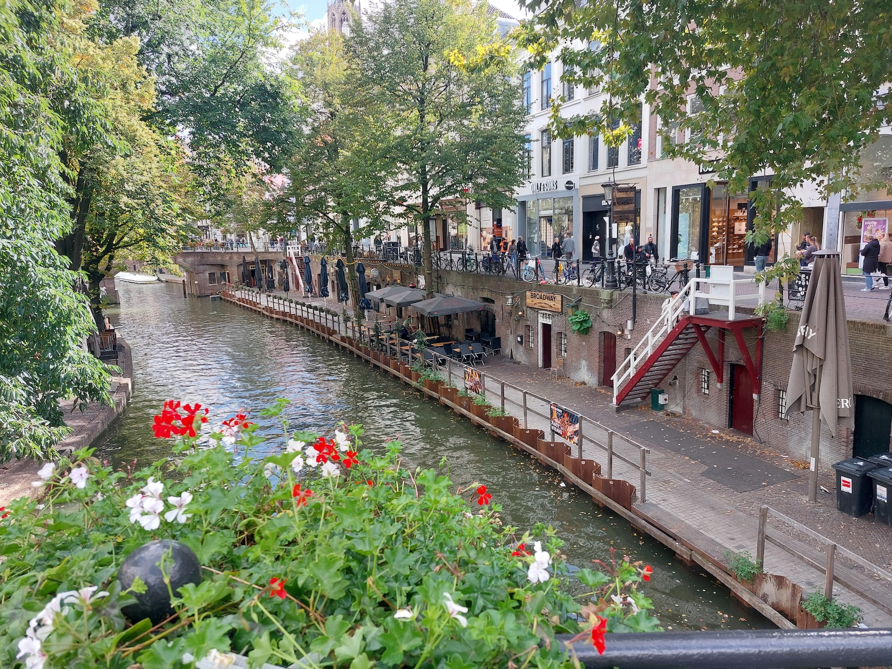 Als ontmoetingsplek welkom! opent kun je weer met een versnapering over ...