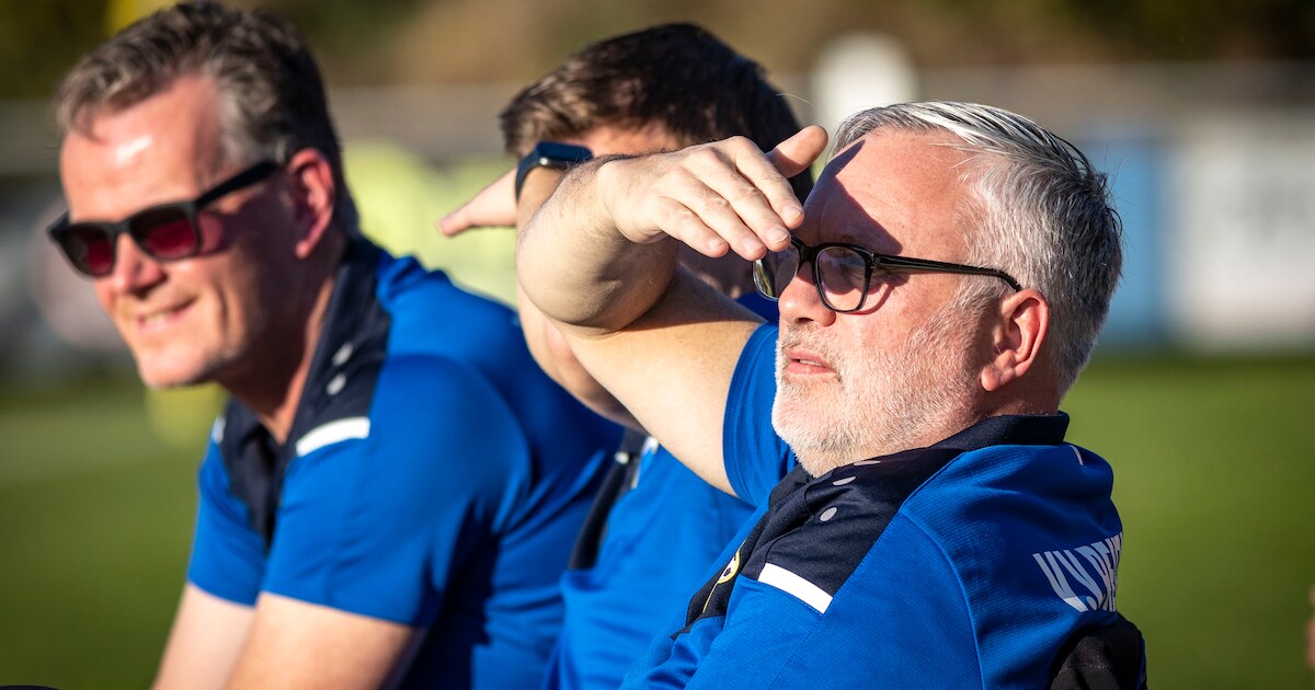 Ommezwaai bij Reutum: trainer Peter Bokma moest eerst weg, maar maakt ...