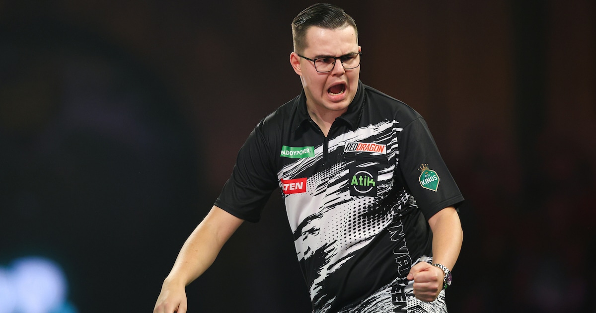 Gian van Veen stunt met zege op Luke Littler, Michael van Gerwen ...