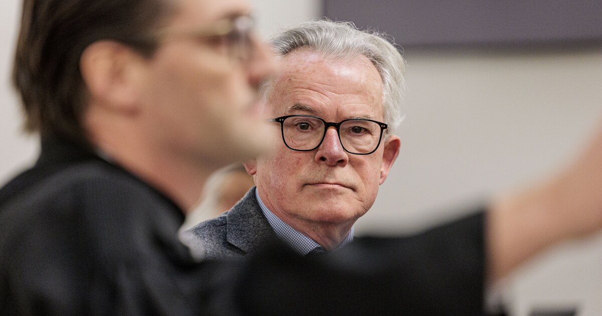 Rechter acht ‘masturberende burgemeester’ wél schuldig aan ...