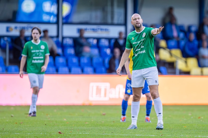 HBS slaat toe en strikt multifunctionele speler van competitiegenoot ...