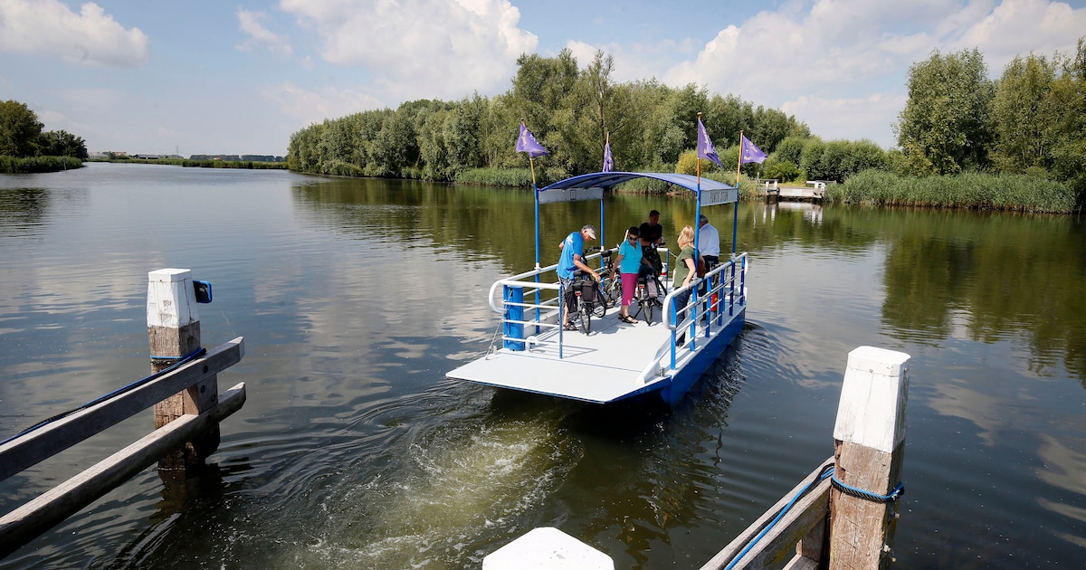 Pontjes gaan weer in de vaart | Rivierenland | AD.nl