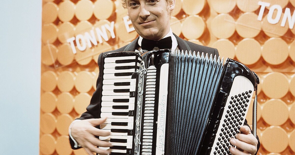 Hoe is het nu met...? Pianist Tonny Eyk (83) | Show | AD.nl