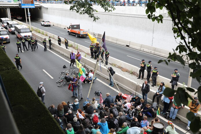 Extinction Rebellion gaat A12 blokkeren tijdens Navo-top: ‘Uitgelezen ...