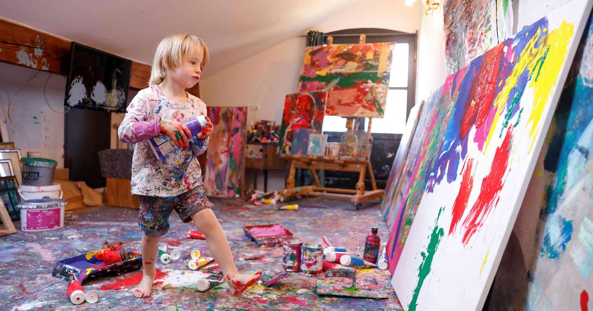 3-jarige ‘mini-Picasso’ Laurent zet kunstwereld op zijn kop ...