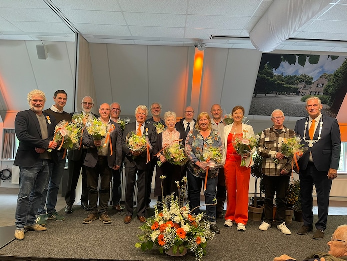 Lintjesregen 2025: bekijk hier wie in Utrechtse Heuvelrug een lintje ...