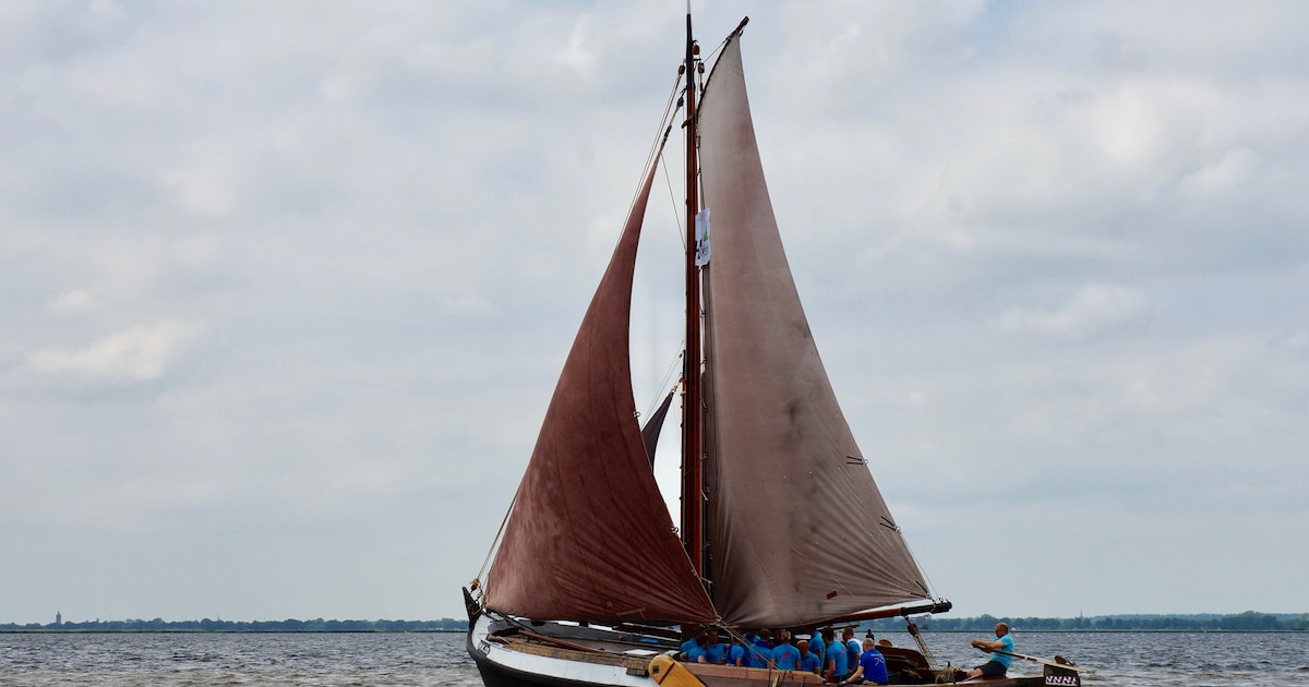 Legendarische botter HK 10 ondergaat restauratie in botterhaven van ...