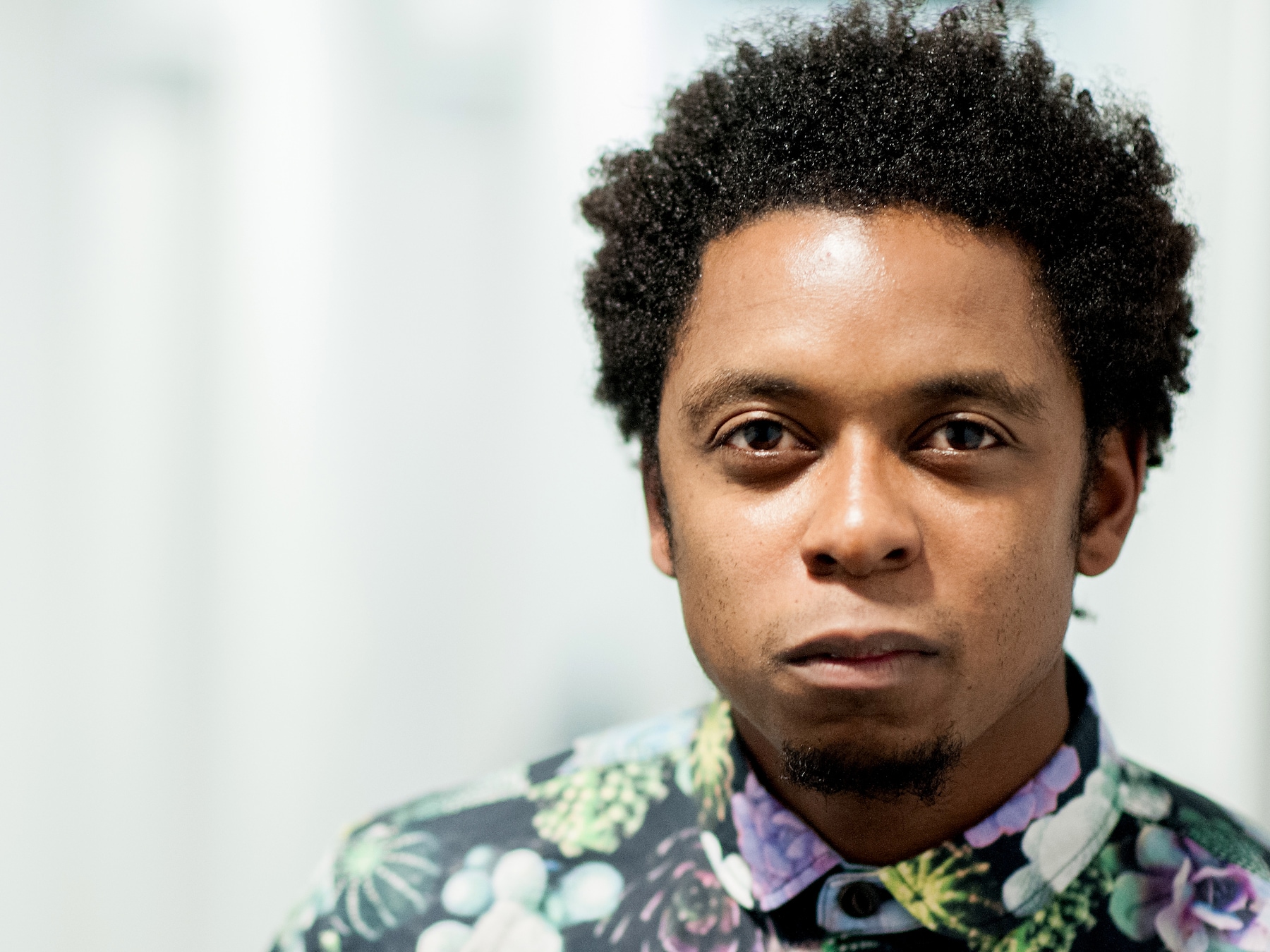 ‘Intens gelukkige’ rapper Typhoon getrouwd met zijn grote liefde | Show ...