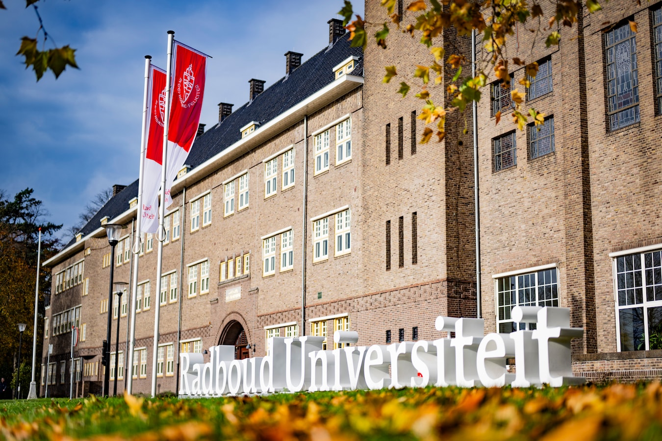 Felle kritiek van decaan op ‘onmenselijkheid’ universiteit Nijmegen ...