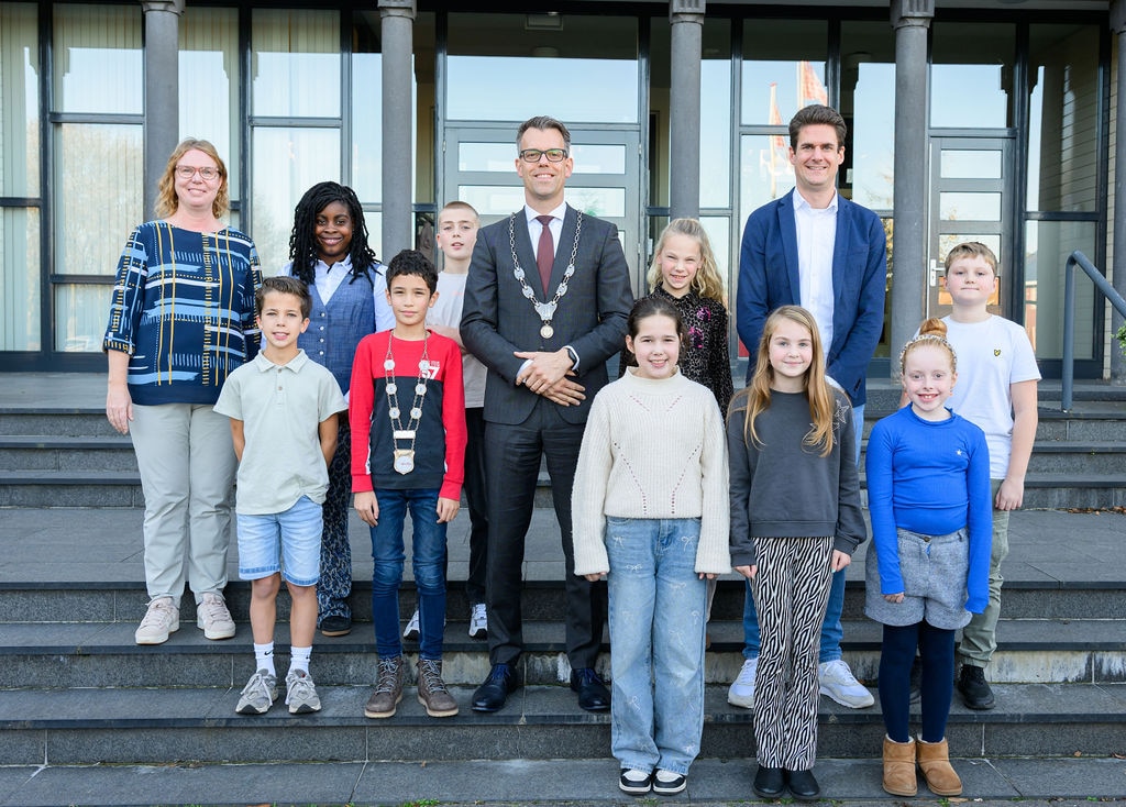 Gilze en Rijen heeft nieuwe jeugdgemeenteraad en jeugdburgemeester ...