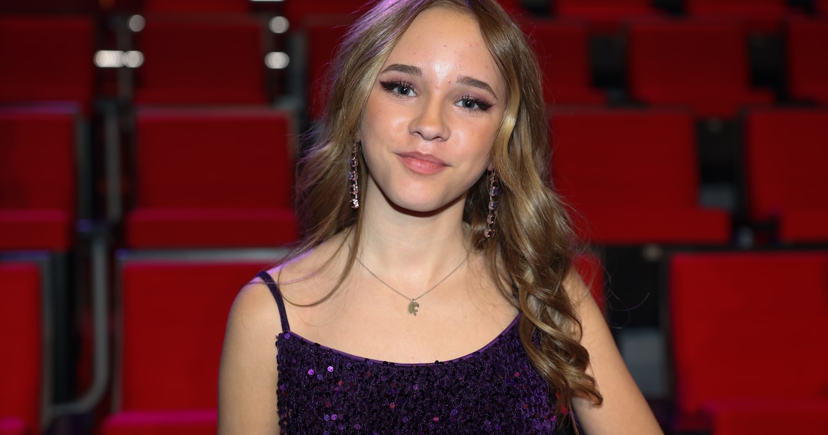 Emma Kok (16) deelt rolstoelfoto met 1,7 miljoen volgers: ze ‘worstelt ...