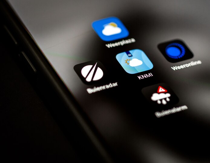 KNMI hoeft app niet aan te passen vanwege ‘oneerlijke concurrentie ...