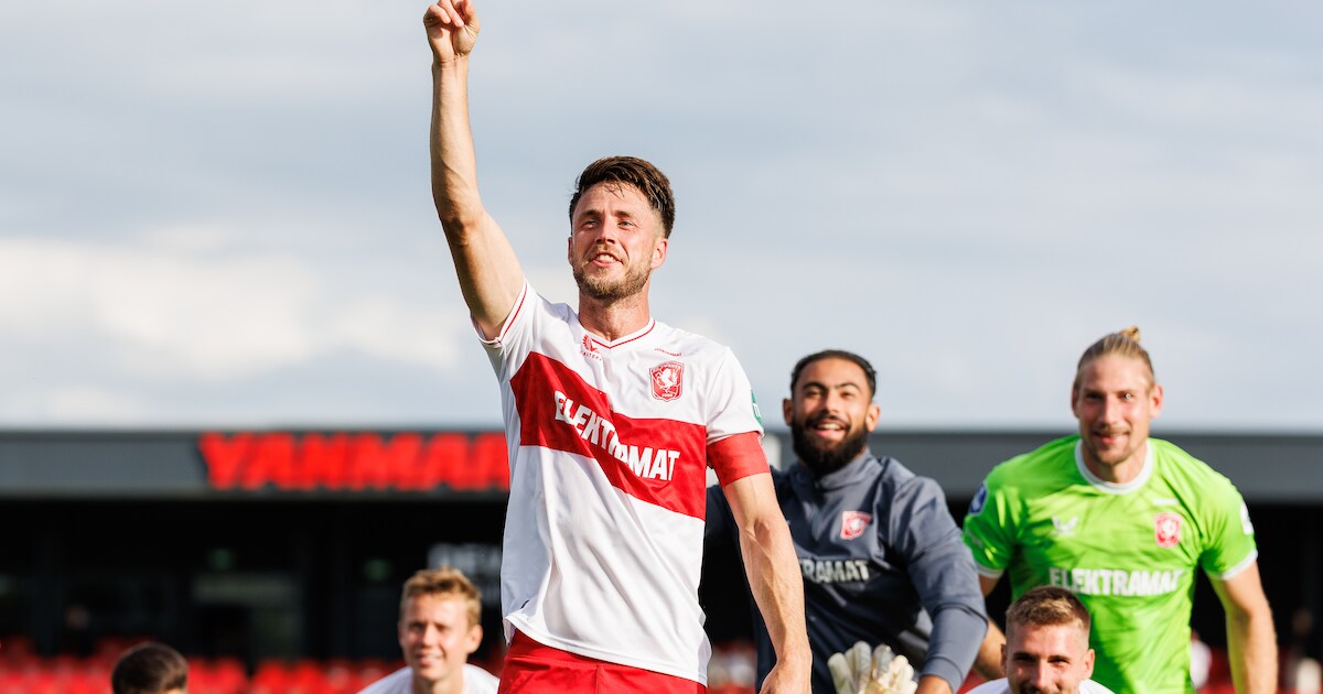 Historische goal én rood voor Almere City, maar FC Twente wint dankzij invallers ruim in ...