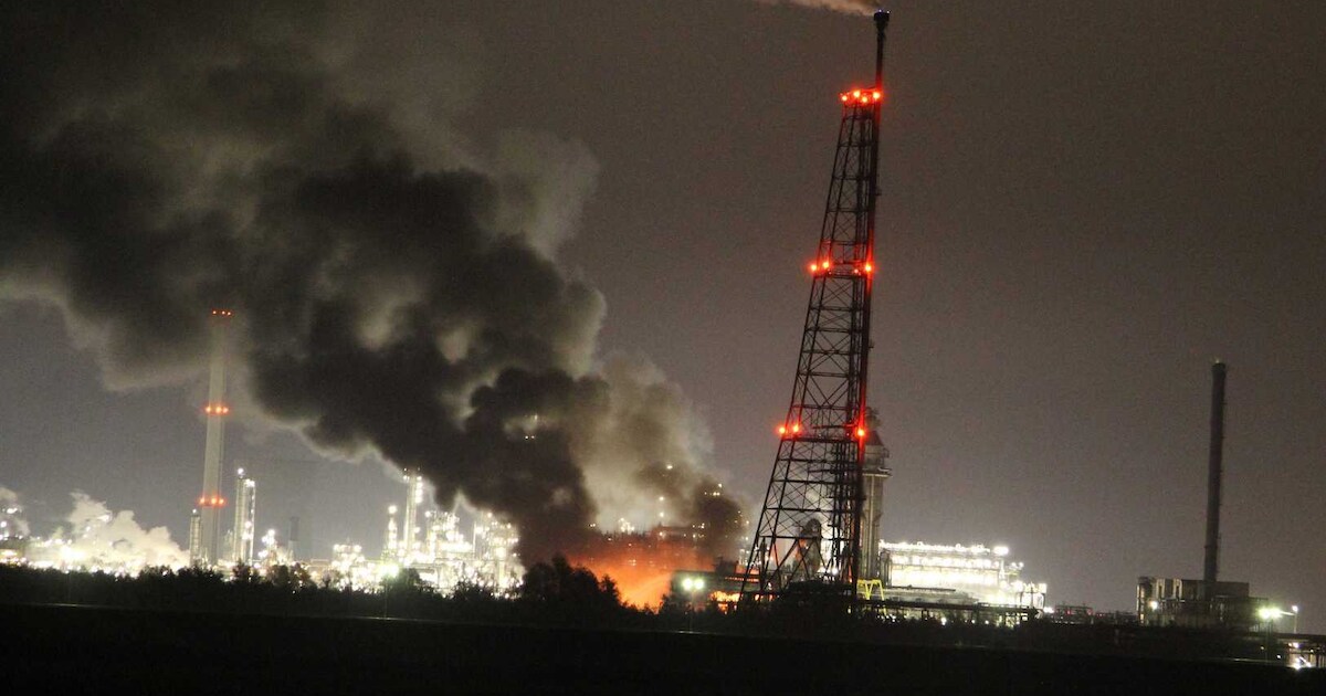 Brand Shell Moerdijk geblust, gevaar geweken | Binnenland | AD.nl