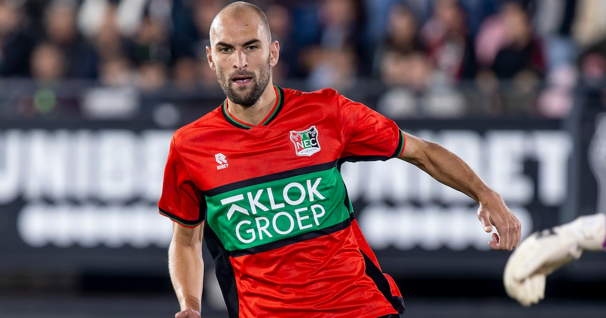Bas Dost mag jaar na reanimatie nog steeds niet sporten: ‘Ik ben blij en dankbaar dat ik er nog ...