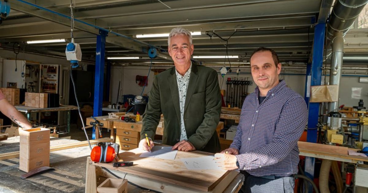 Twintig parkbanken van hergebruikt materiaal voor Vijverpark Brunssum ...