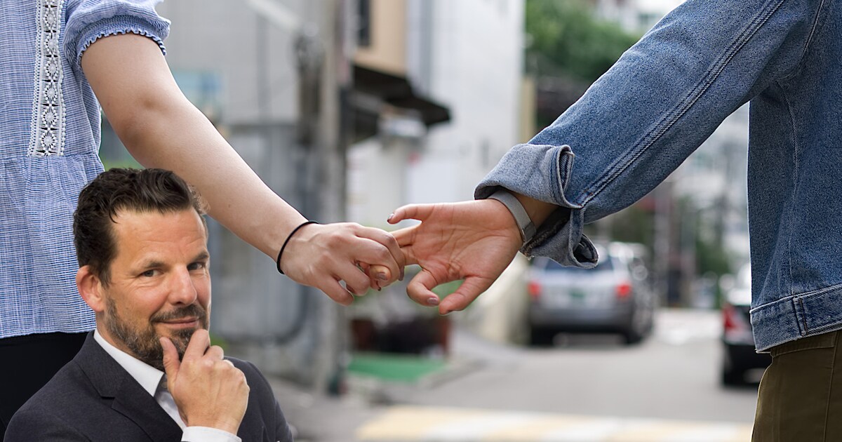 Jerry Goossens ziet steeds vaker homostelletjes hand-in-hand lopen in ...