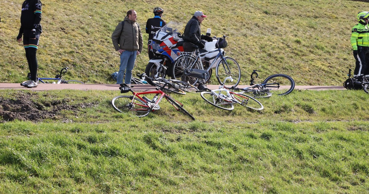 Wielrenner gewond na val in Zoetermeer | Zoetermeer | AD.nl