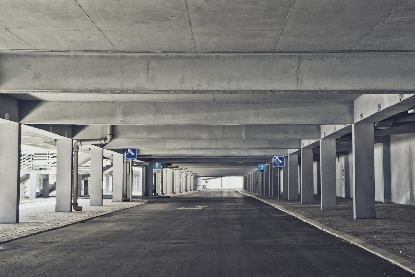 Gemeente Den Bosch test brandinstallatie in parkeergarage Stationsplein ...