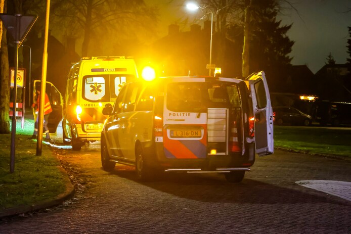 Twee voertuigen flink beschadigd bij aanrijding op kruispunt in Oss | Oss | AD.nl