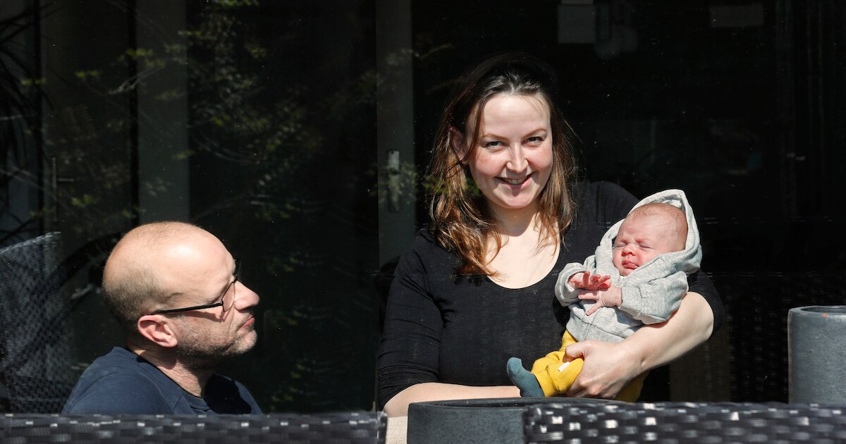 Niemand komt op kraamvisite bij Nancy: ‘Ik heb nu alle tijd voor m'n ...