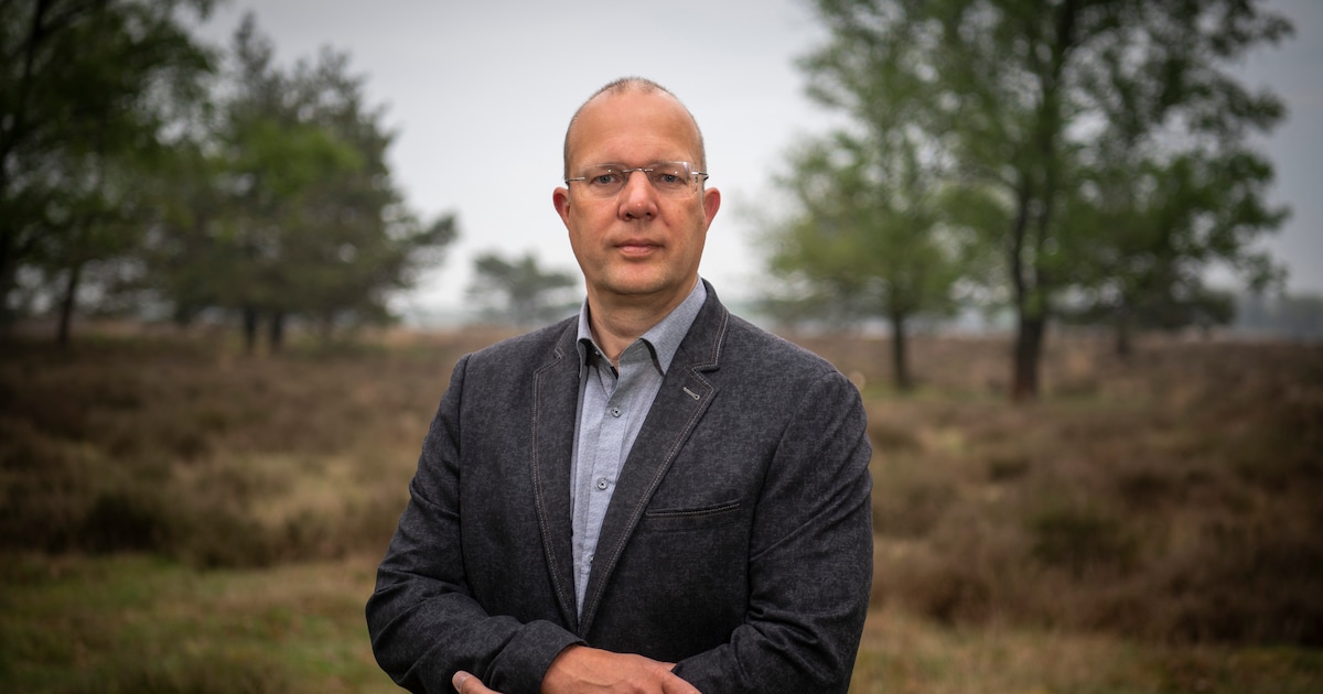 Hij valt op in verhitte discussie over stikstof: ‘Ambtenaren zijn ...