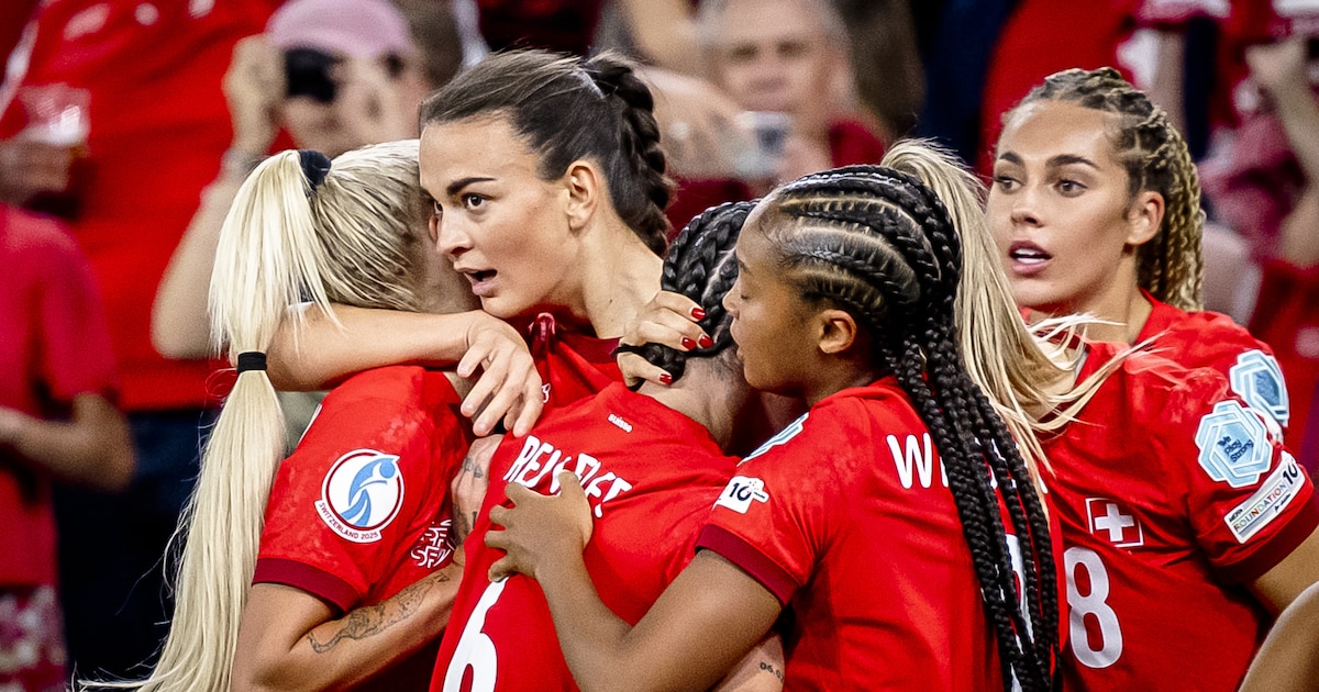 Zwitserland dankzij late goal van PSV-speelster Riola Xhemaili naar ...