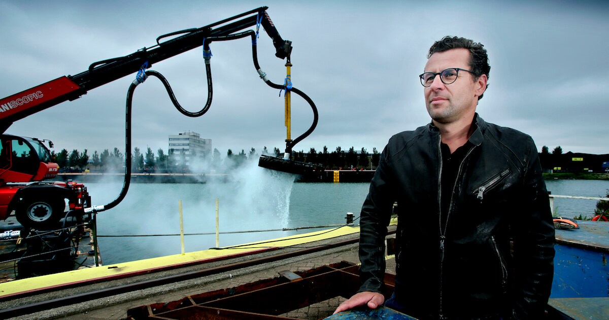 Olie-opruimer Hebo heeft de Rotterdamse haven bijna schoon | Regio | AD.nl
