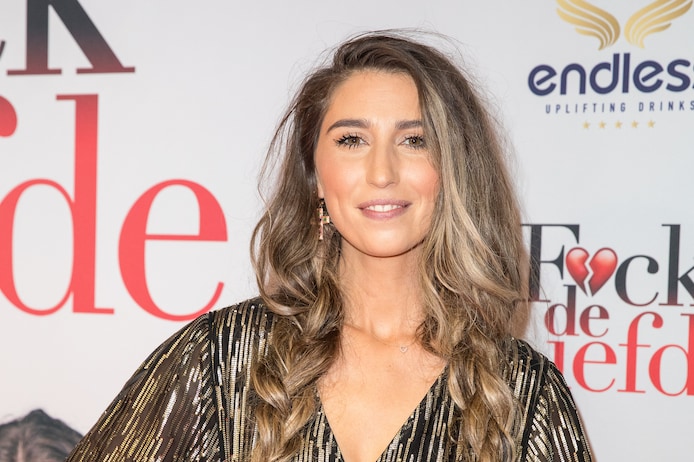 Derde kindje op komst voor Xelly Cabau en partner Beer | Show | AD.nl