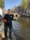 Magneetvisser Reinout (28) haalt van alles naar boven (en komt naar ...